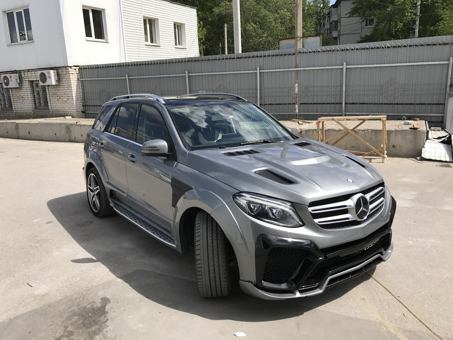 Видео Mercedes-Benz GLE by Renegade design. — Mercedes-Benz GLE-Class ...