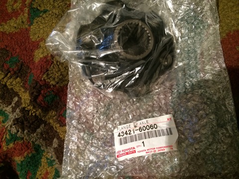 4342160060 СТУПИЦА ПЕРЕДНЯЯ FLANGE. TOYOTA LEXUS | Запчасти на DRIVE2