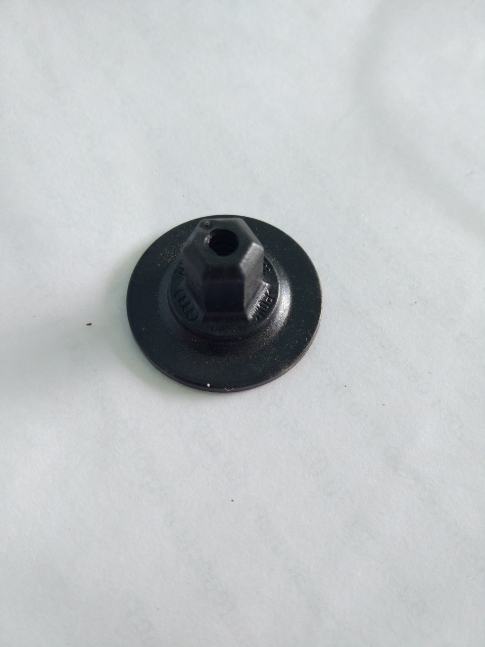 WHT000713 Гайка крепления деталей кузова / AUDI, SEAT, SKODA, VW VAG ...