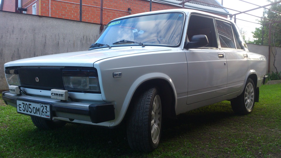 Просто фото — Lada 2105, 1,6 л, 1981 года | фотография | DRIVE2