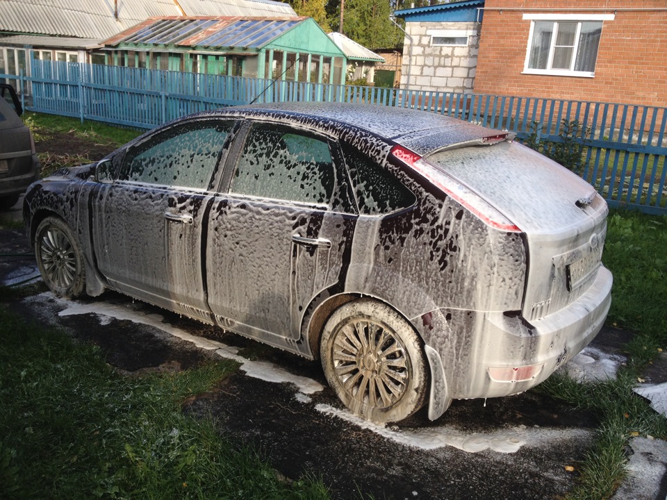 "Итальянская пенная насадка" на автомойку — Ford Focus Hatchback II, 1 ...