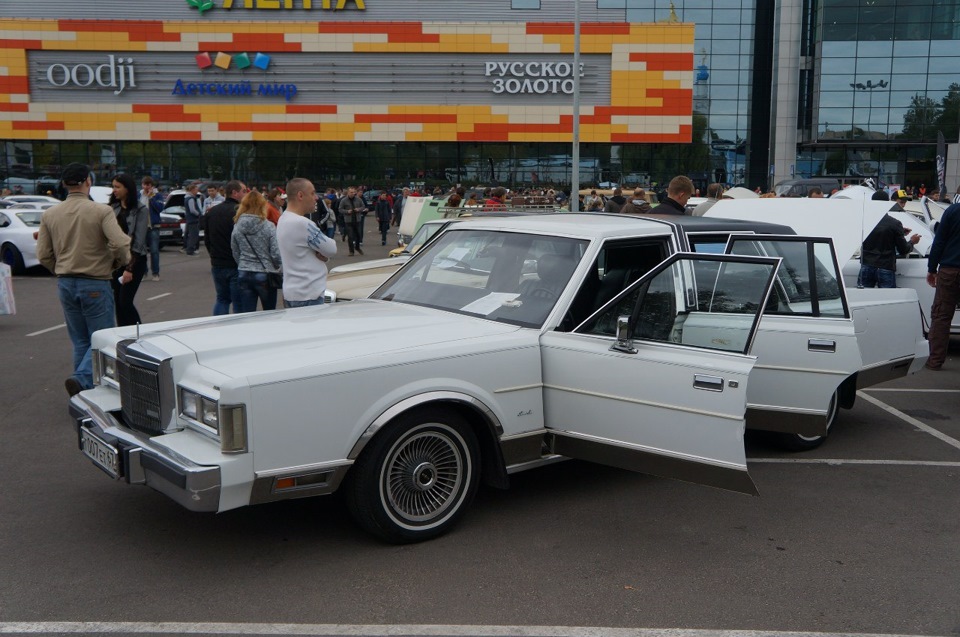 MAXIDRIVEFEST! — Lincoln Town Car I, 5 л, 1988 года | встреча | DRIVE2
