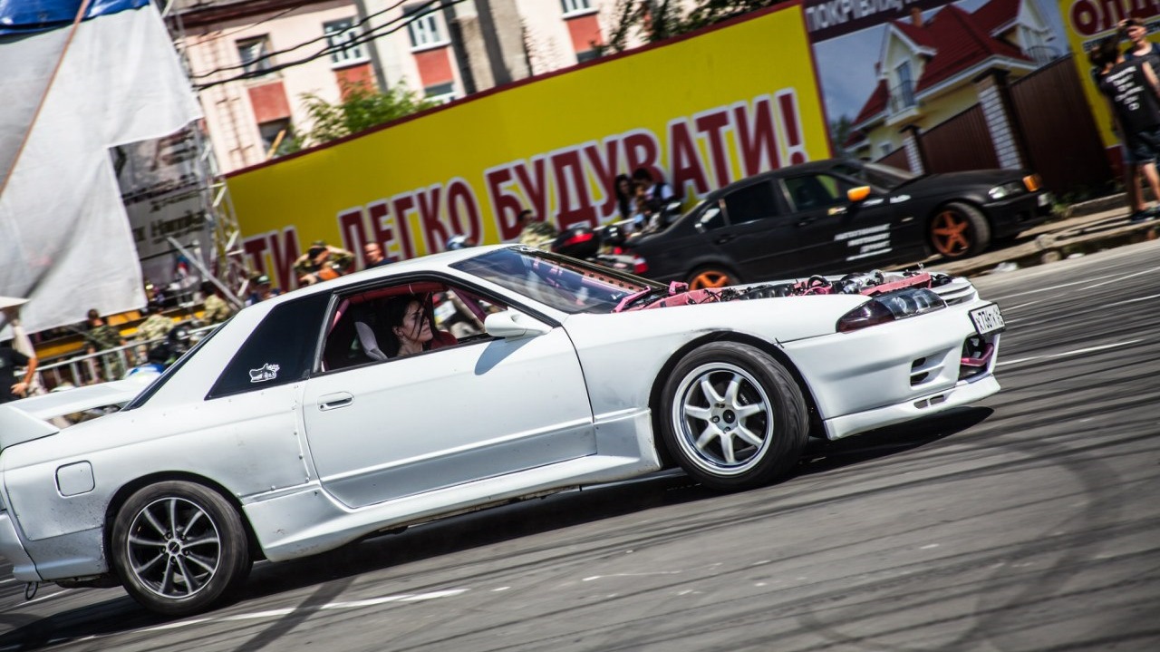 Nissan Skyline (R32) 2.5 бензиновый 1992 | BLOOMING SAKURA на DRIVE2