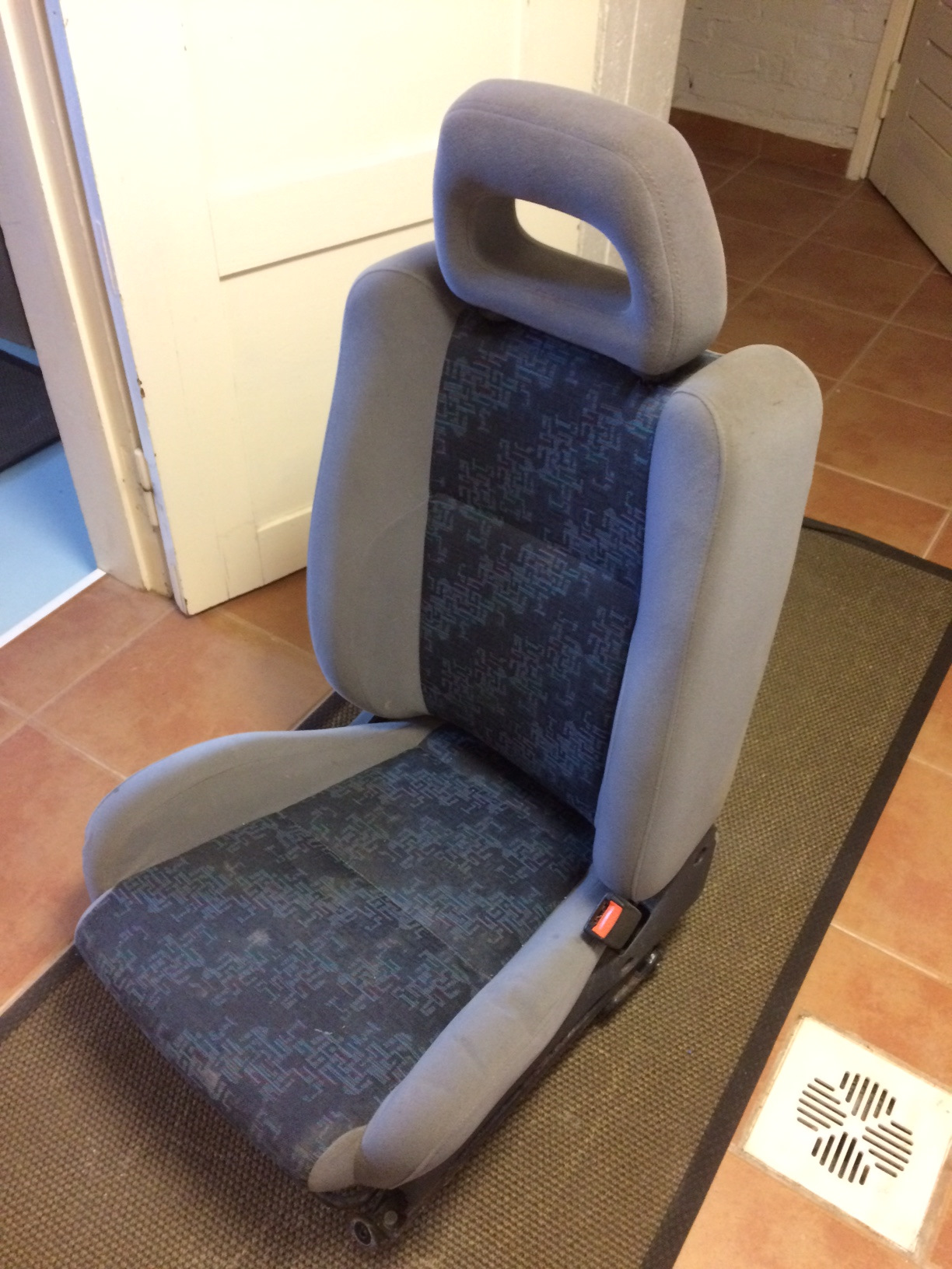 Interior makeover: The beginning. — Nissan Primera (P11), 2 л, 1998 ...