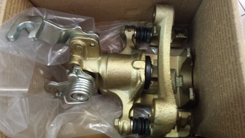 0277A32RR Суппорт тормозной задний правый (со скобой) FEBEST | Запчасти ...