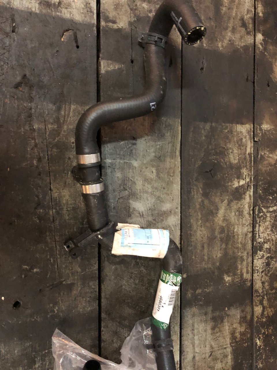 4680301 ВОДЯНОЙ ШЛАНГ ОТОПИТЕЛЯ Jaguar Land Rover | Запчасти на DRIVE2