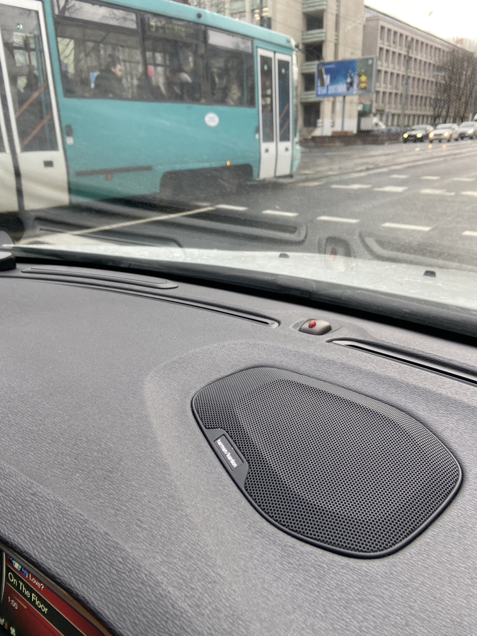 Premium Sound Harman/Kardon — Volvo V40 Cross Country, 1,6 л, 2013 года ...