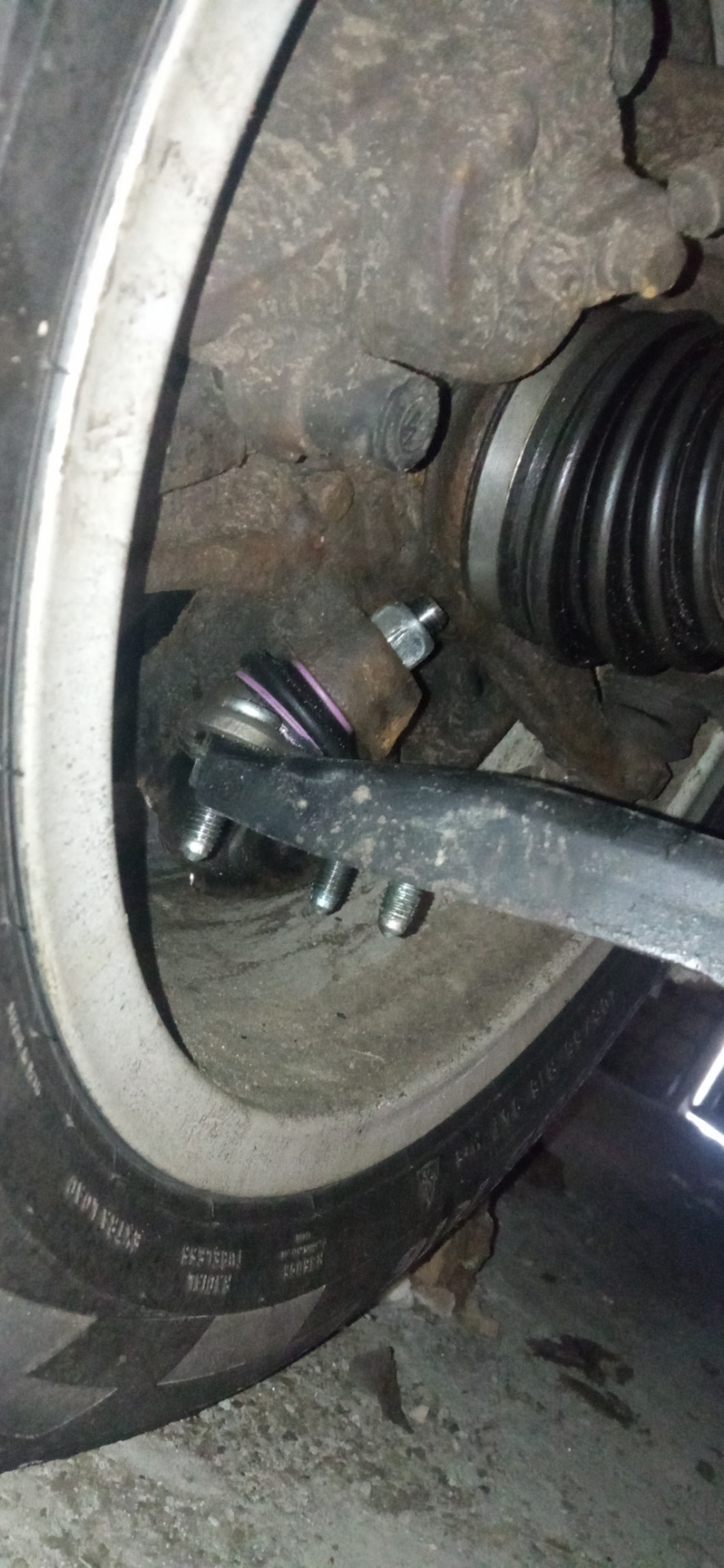 Замена шаровых опор. — Skoda Octavia A5 Mk2, 1,6 л, 2011 года ...