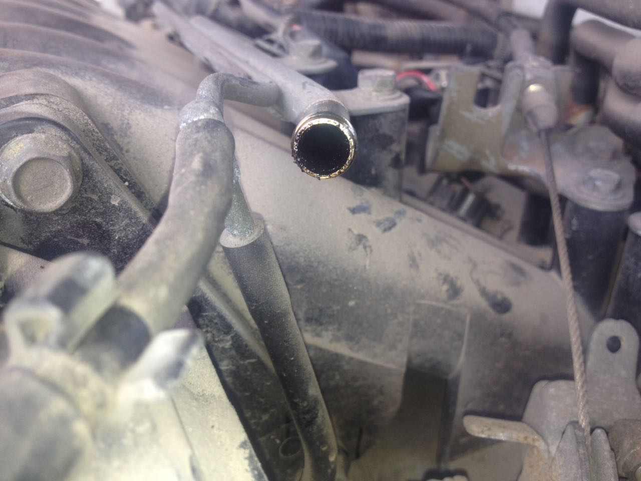 клапан PCV — Nissan Maxima V (A33), 2 л, 2001 года | своими руками | DRIVE2