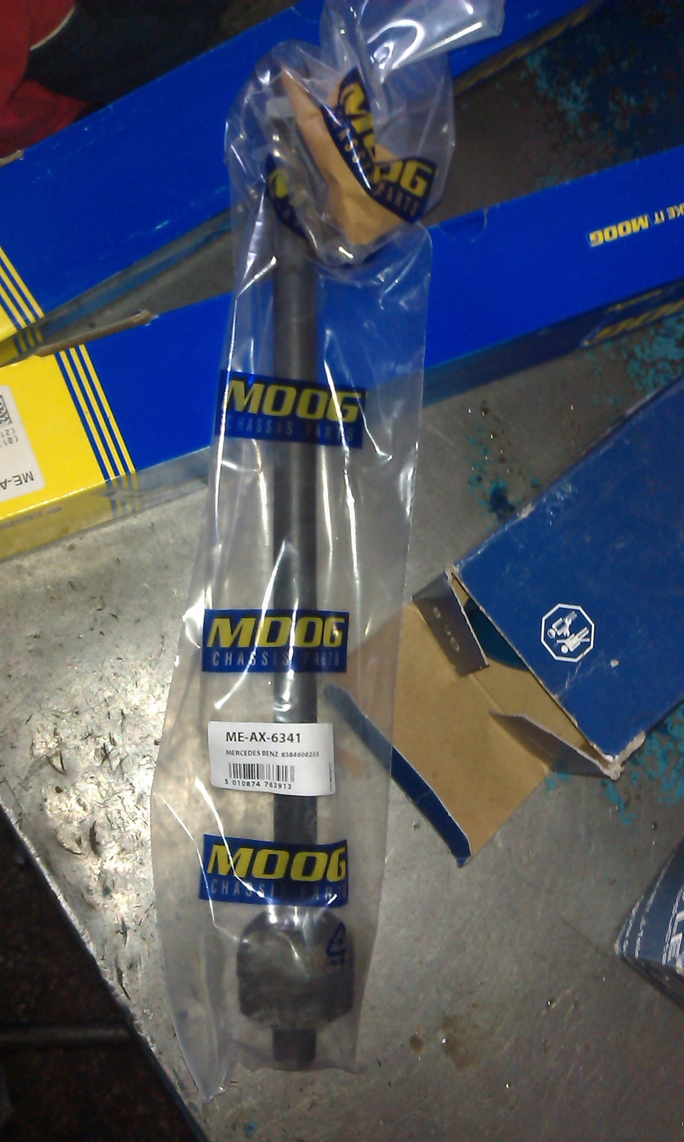 Замена рулевих тяг, и наконечников — Mercedes-Benz Vito (1G), 2,2 л ...