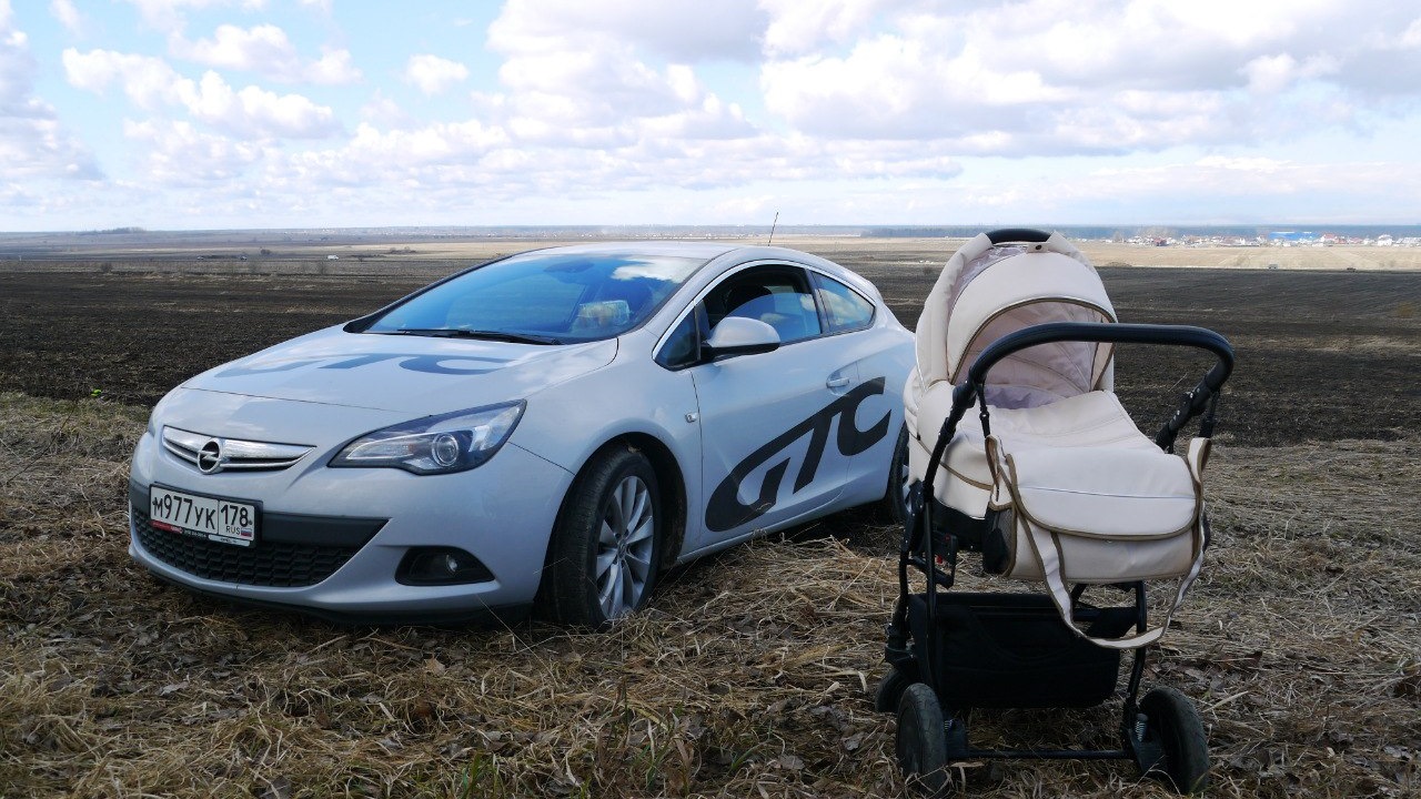 Opel Astra J GTC 1.4 бензиновый 2012 | White Stingray на DRIVE2