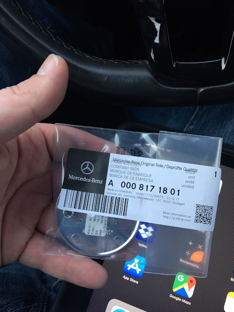 A0008171801 Знак фирменный бампера переднего MERCEDES | Запчасти на DRIVE2
