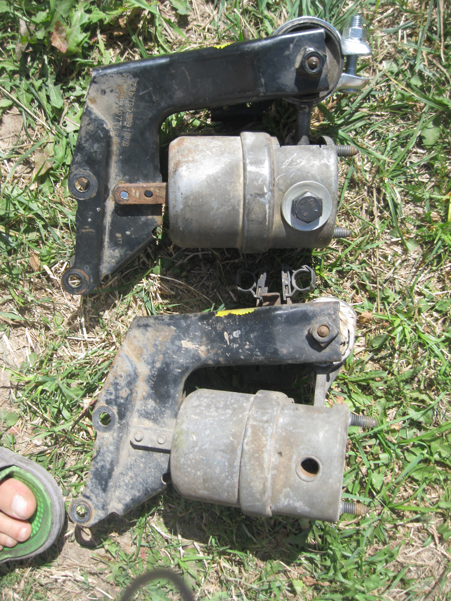 Опора КПП — Volkswagen Transporter T4, 2,5 л, 1999 года | своими руками ...