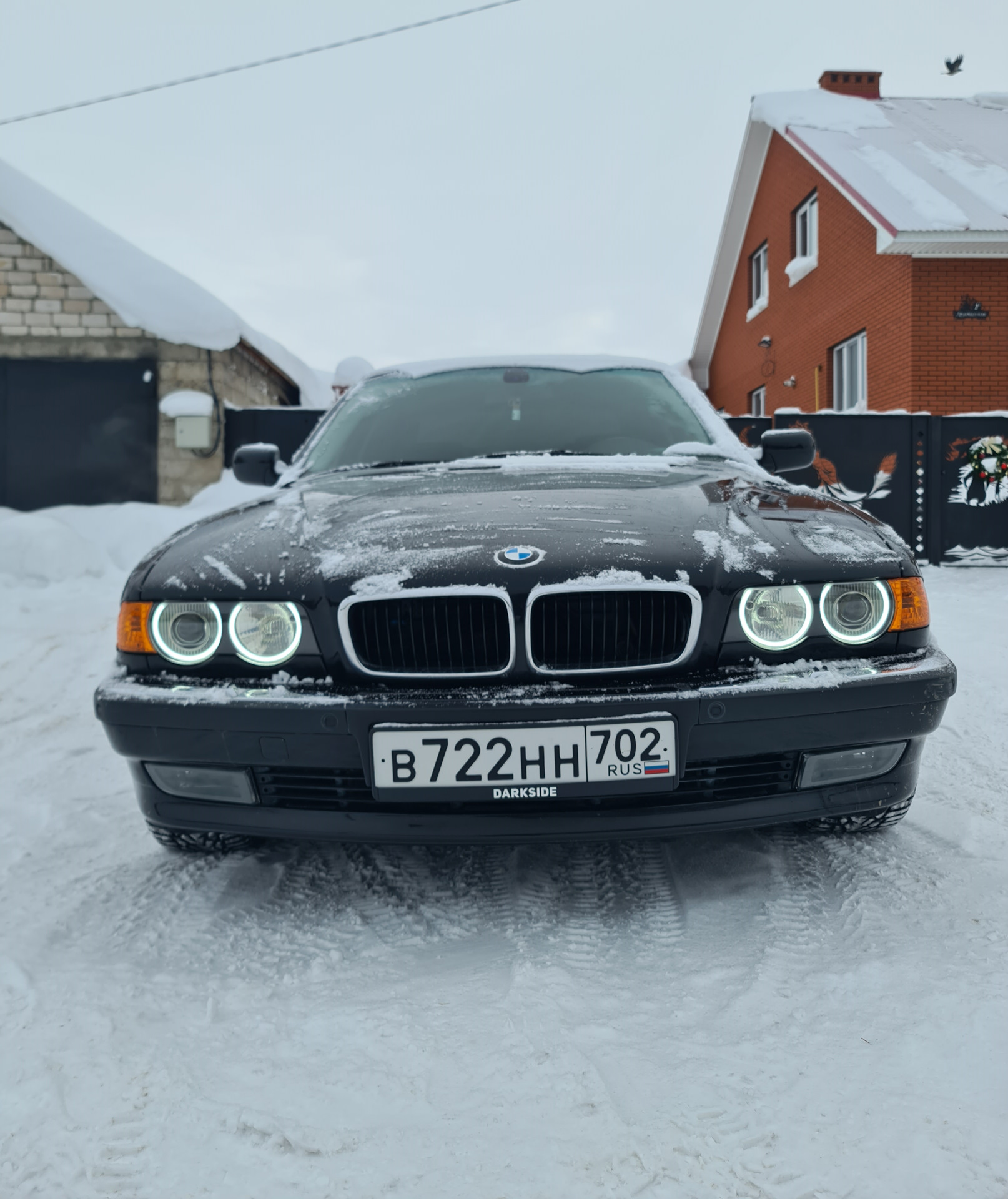 Ну как же без ангельских глаз (колхоз detected) — BMW 7 series (E38), 4,4 л, 2001 года | видео ...