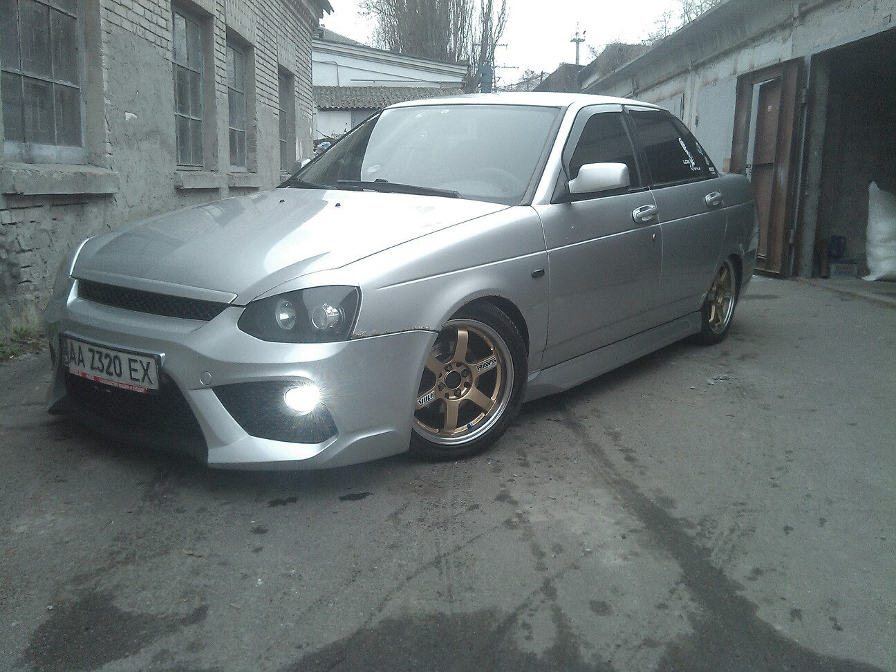 Наконец-то переобулся в любимые диски — Lada Приора седан, 1,6 л, 2007 ...