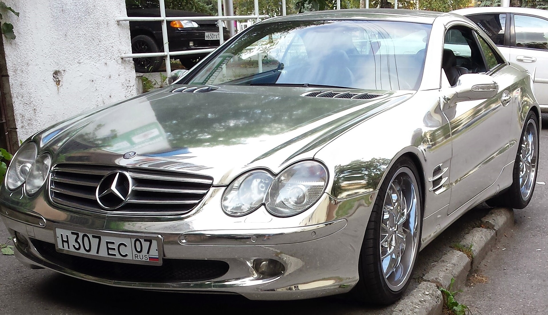 Одна из 1 000 причин: Видео — Mercedes-Benz SL-Class (R230), 5 л, 2002 года | видео | DRIVE2