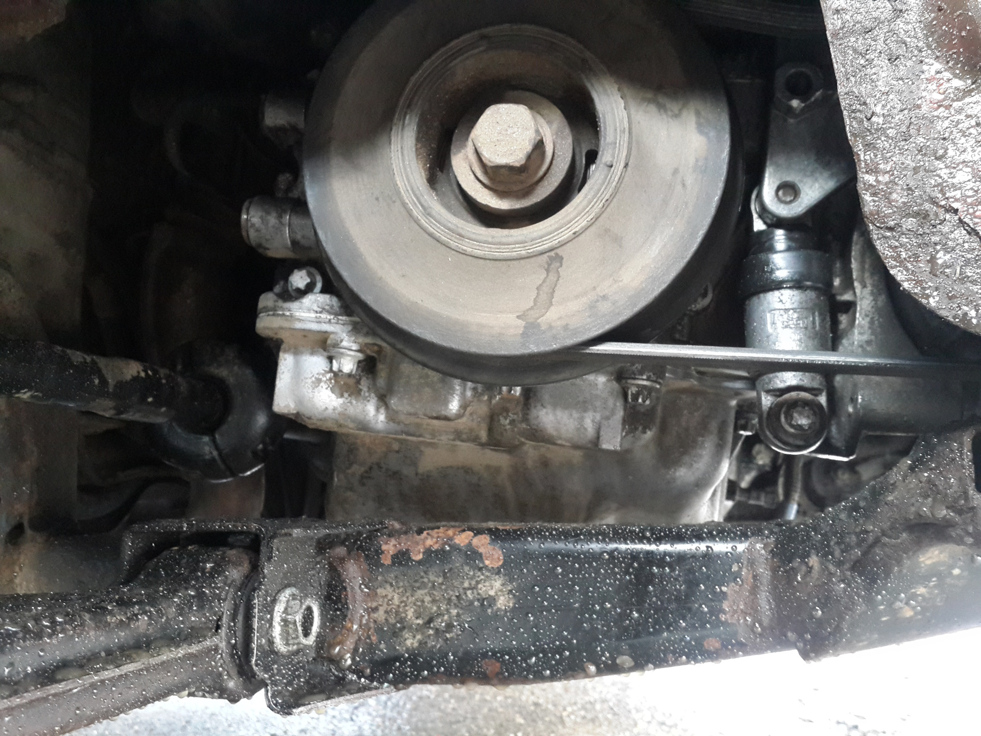 Передний сальник коленвала — Opel Zafira A, 2 л, 2001 года | визит на ...