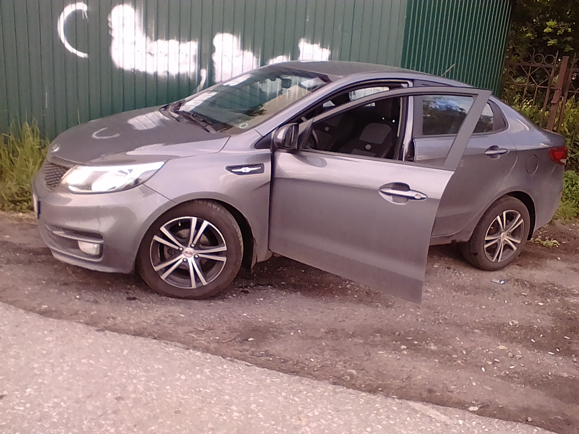 Собрался и купил литые диски и резину — KIA Rio (3G), 1,4 л, 2015 года ...