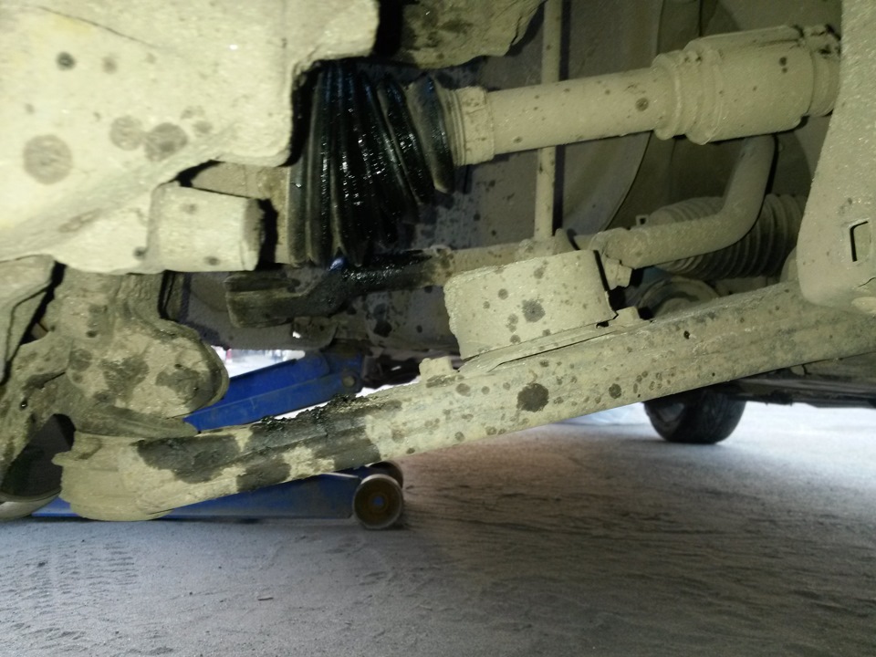 Пыльник — Mazda 3 (1G) BK, 2 л, 2006 года | поломка | DRIVE2