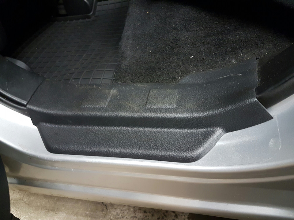 Защитная пленка на пороги — Nissan X-Trail II (t31), 2 л, 2011 года ...