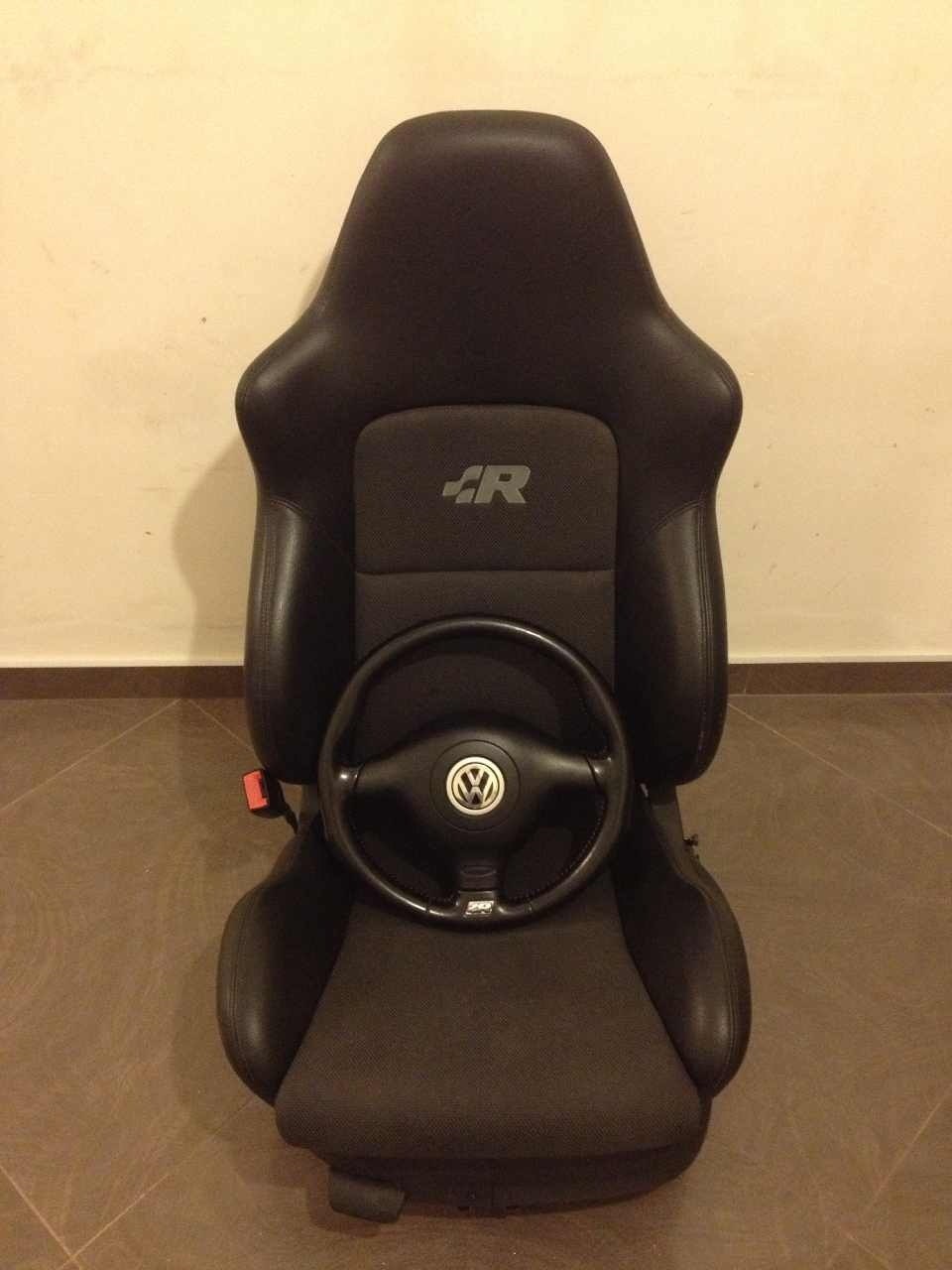 R32 Seats — Volkswagen Golf Mk4, 1,8 л, 2003 года | стайлинг | DRIVE2