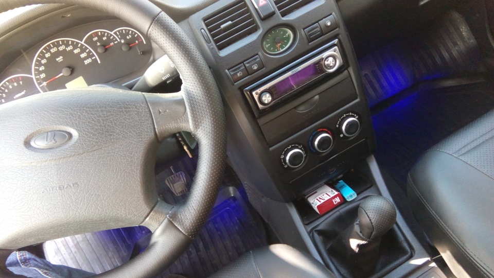 перетяжка руля и новый чехол кпп — Lada Приора седан, 1,6 л, 2007 года ...