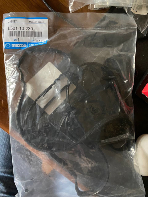 L50110230 Прокладка клапанной крышки Mazda | Запчасти на DRIVE2