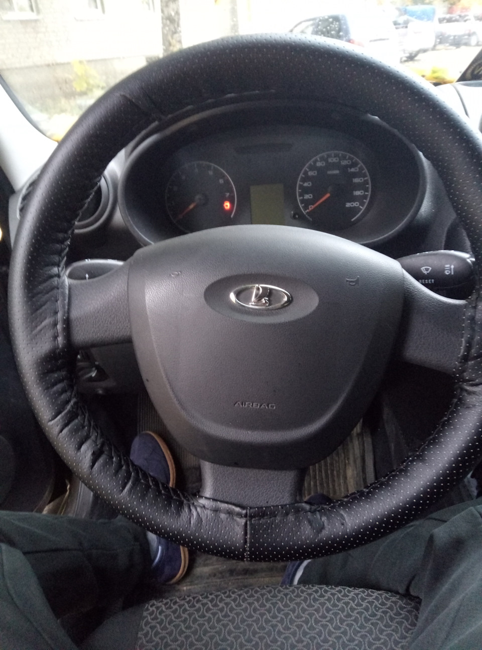 Рулевое колесо — Lada Гранта, 1,6 л., 2016 года | аксессуары | DRIVE2
