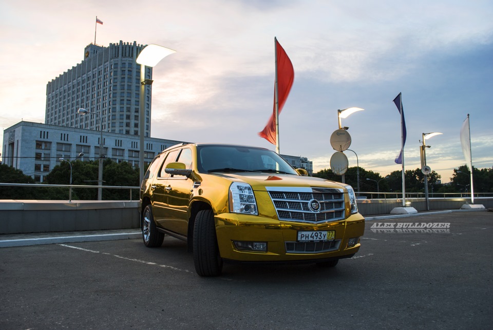Cadillac Escalade gold — DRIVE2
