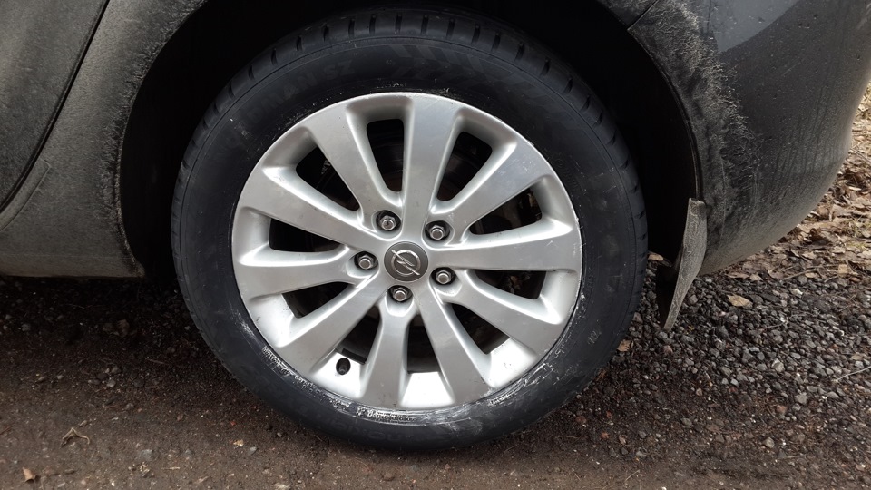 Закрытые гайки — Opel Astra J, 1,6 л, 2011 года | шины | DRIVE2