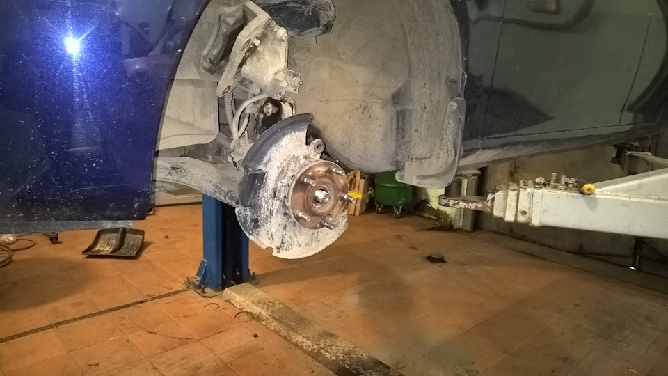 замена ступичного подшипника — Hyundai Elantra (4G), 1,6 л, 2010 года ...