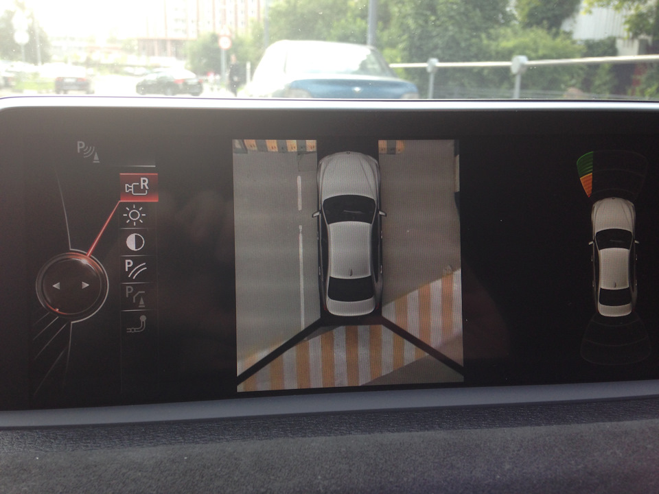 Смотрим вокруг с системами TOP и SURROUND VIEW — BMW 3 series (F30), 2 ...