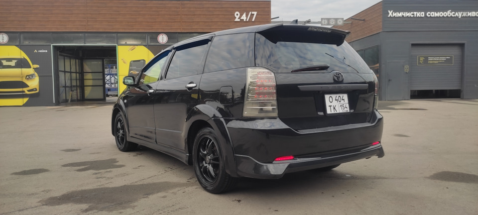 Manaray Sport Vertec VR-5 — Toyota Wish (AE10), 1,8 л, 2004 года ...