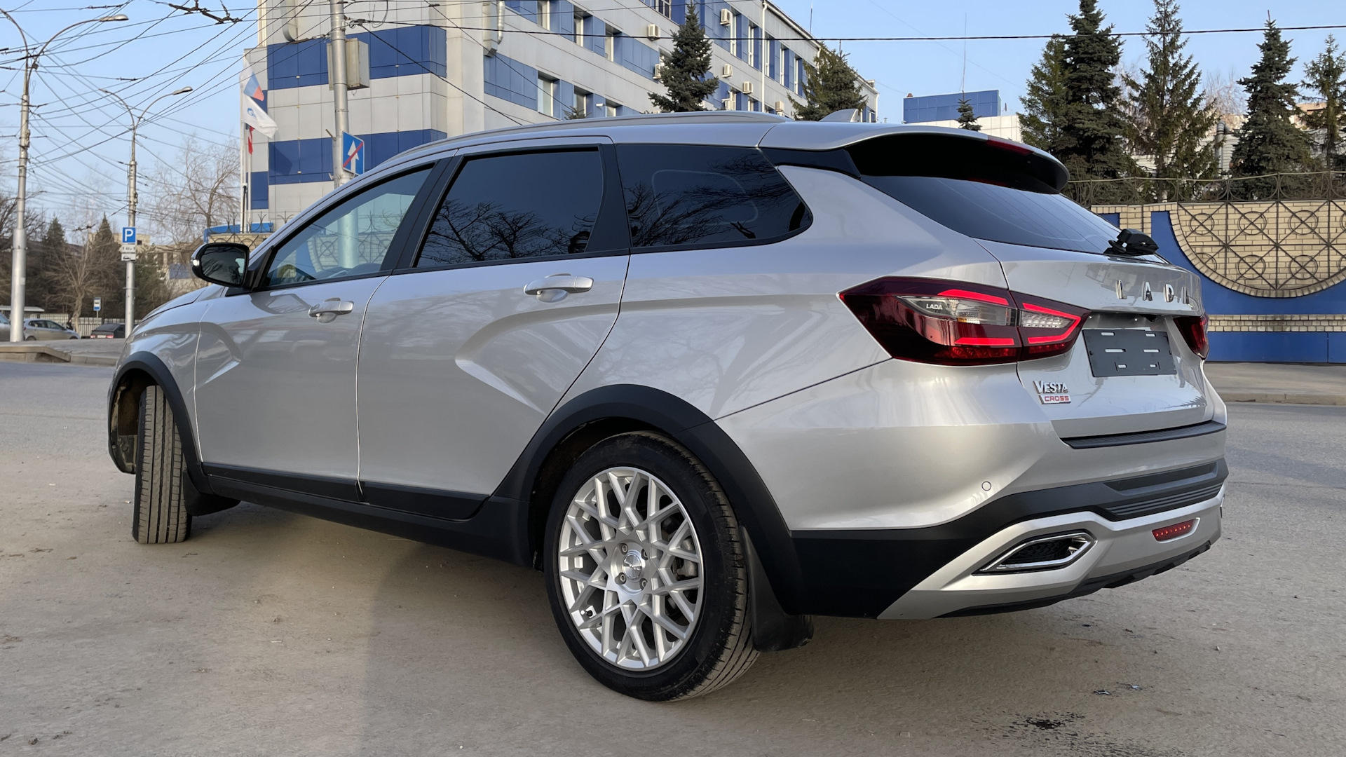 Lada Vesta SW Cross (NG) 1.6 бензиновый 2023 | Touring на DRIVE2