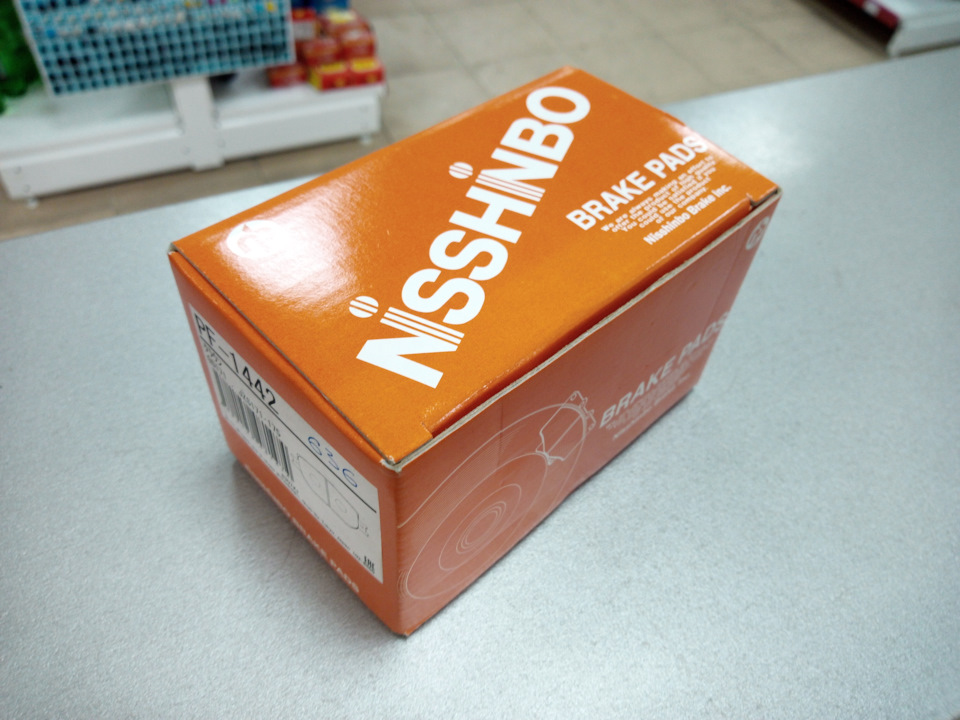 #1019.Колодки тормозные передние -04465-30300- ''Nisshinbo'' PF-1442 ...