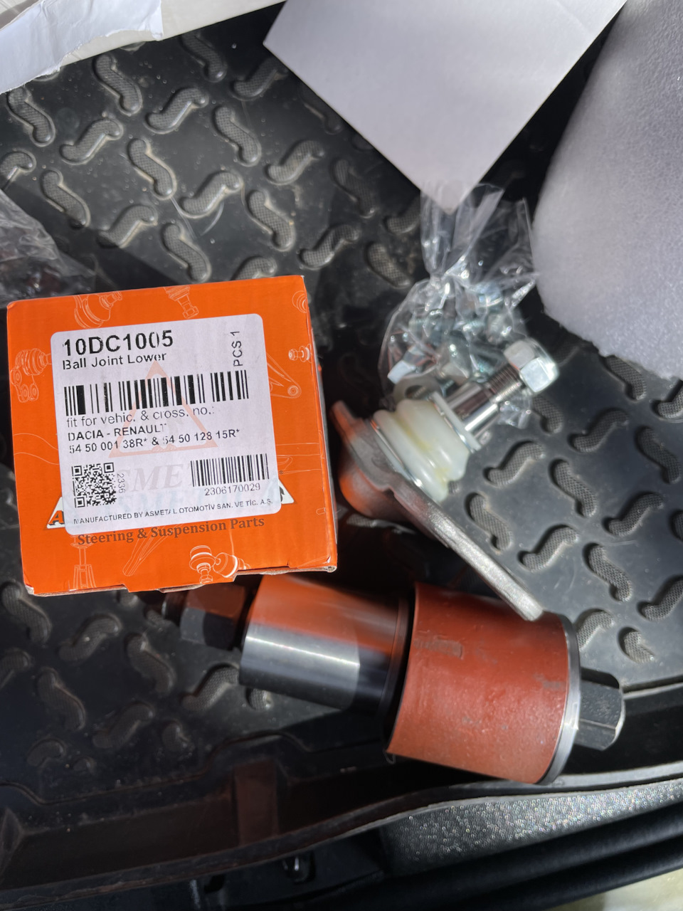 Замена шаровой и сайлентблок и опоры двигателя — Renault Duster (1G), 1 ...