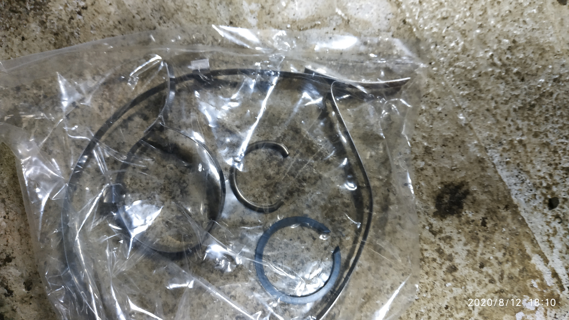 224. Замена внутренних пыльников передних приводов (04438-35040 ...