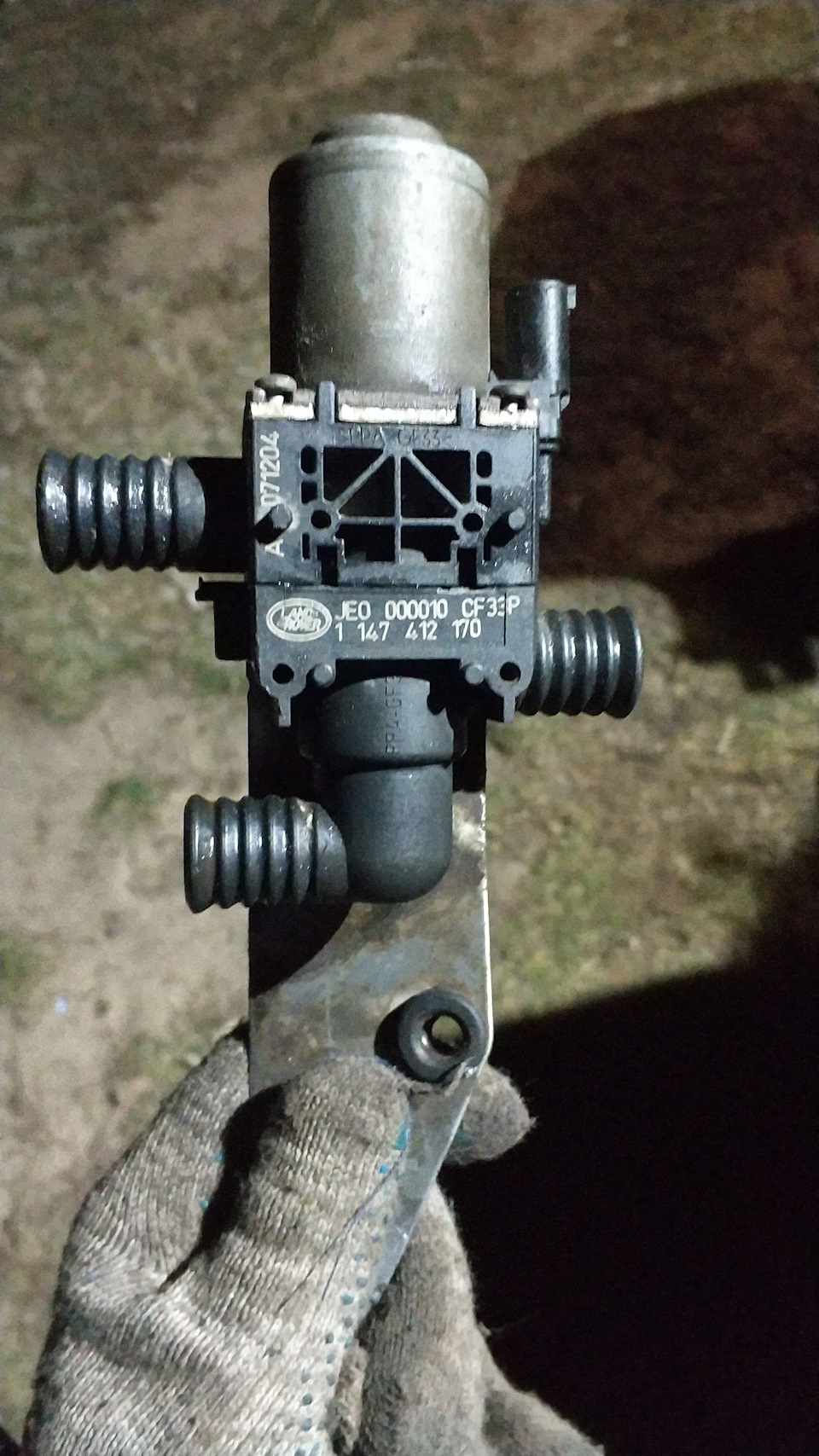 JEO000010 Клапан управления водой Jaguar Land Rover | Запчасти на DRIVE2