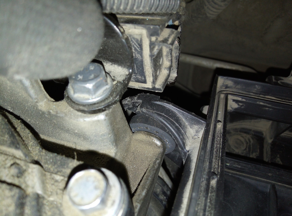 Крепление корпуса воздушного фильтра или немного лайфхака в ленту ...