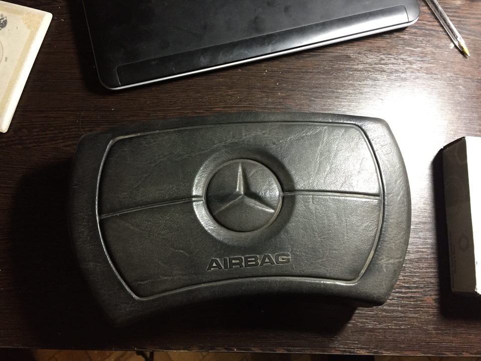 Подушка безопасности в руль (AirBag) — Mercedes-Benz W123, 2,8 л, 1985 ...
