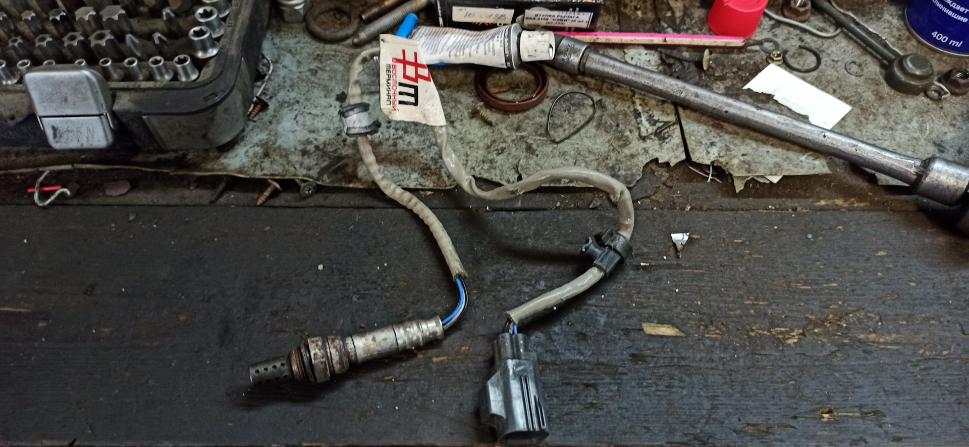 Замена лямбда зонда № 2 — Volvo S60 (1G), 2,4 л, 2003 года | запчасти ...