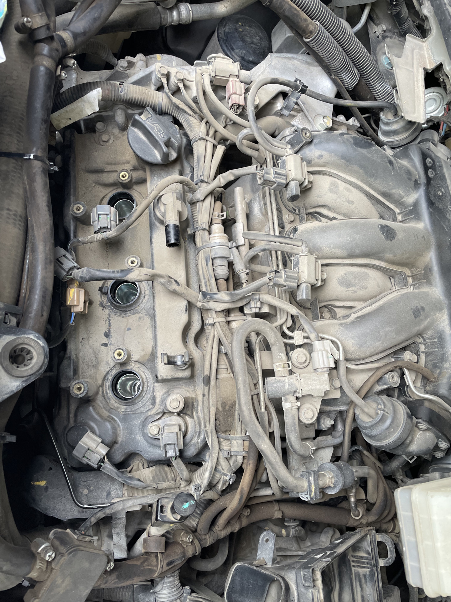 120 тыс. Пробег свечей — Nissan Pathfinder (4G), 3,5 л, 2015 года ...