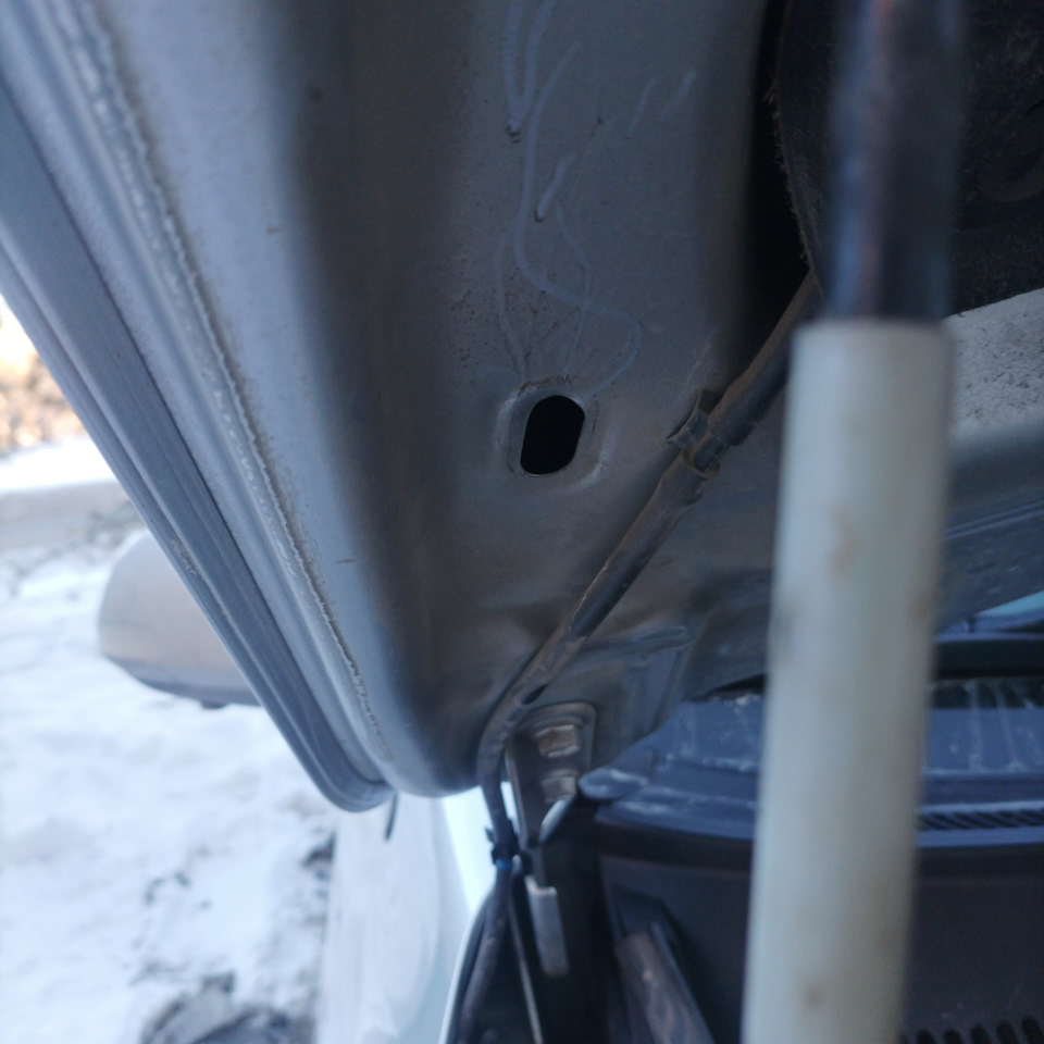 Мелочь — Toyota RAV4 (III), 2 л, 2010 года | аксессуары | DRIVE2