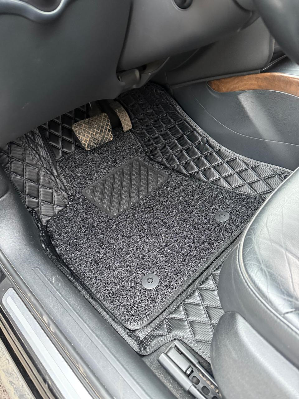 Ковры и альтернатива Aux Bluetooth — Audi A4 B8 1 8 л 2015 года