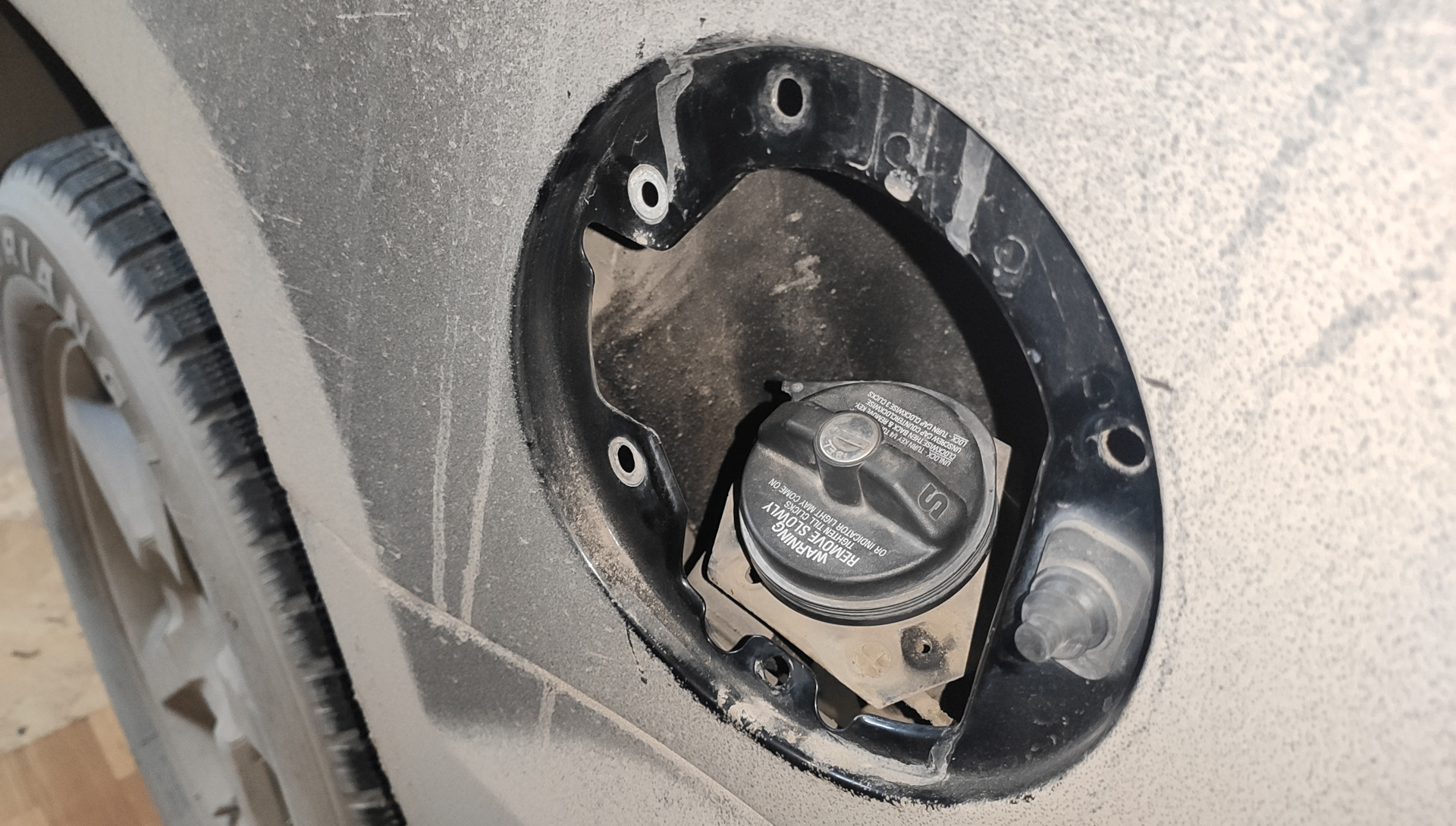 13. Клапан вентиляции бензобака (evap) — Chevrolet Tahoe (GMT900), 5,3 ...