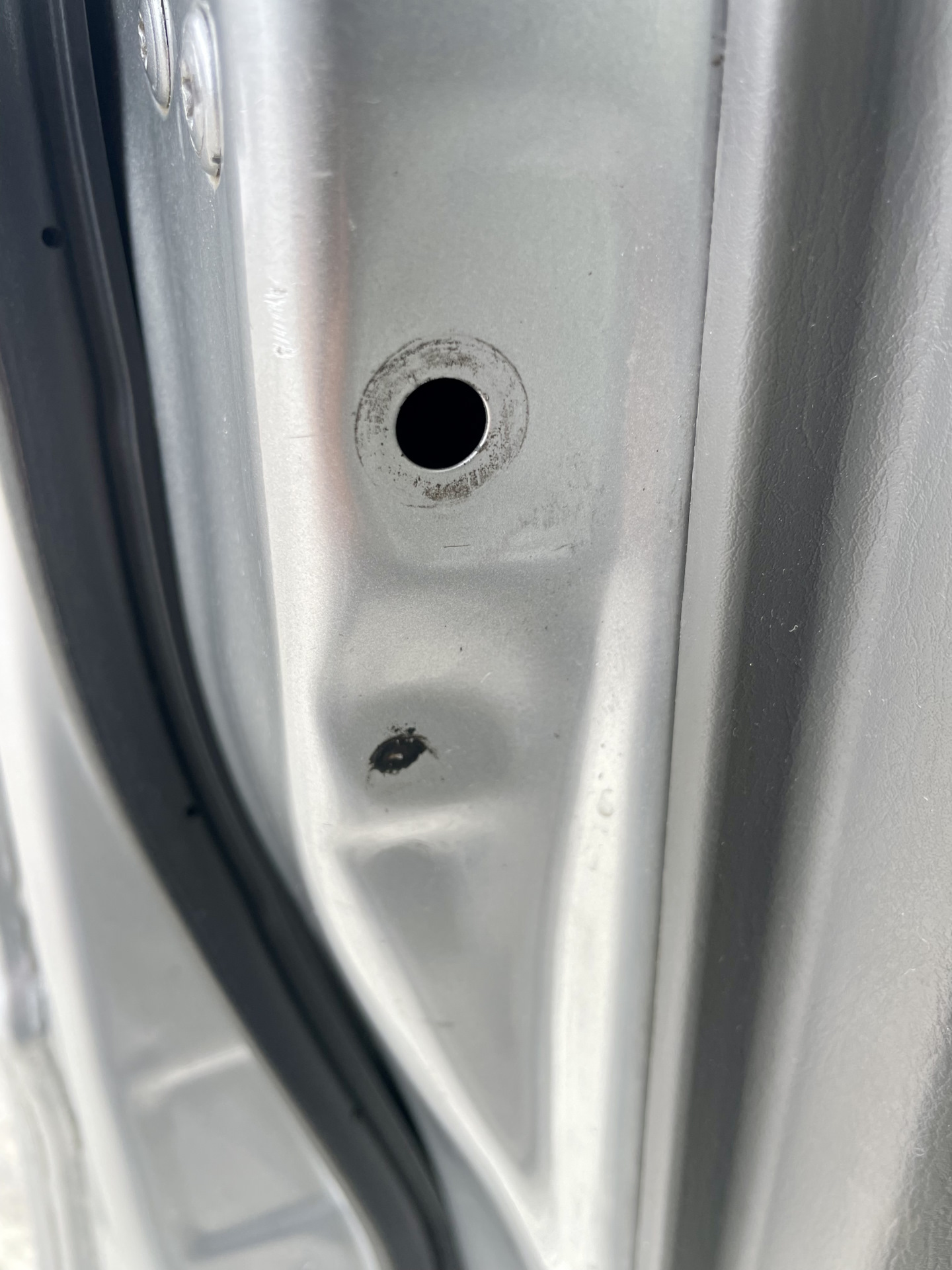 Демферы дверных замков — Toyota Land Cruiser Prado 120-series, 2,7 л ...