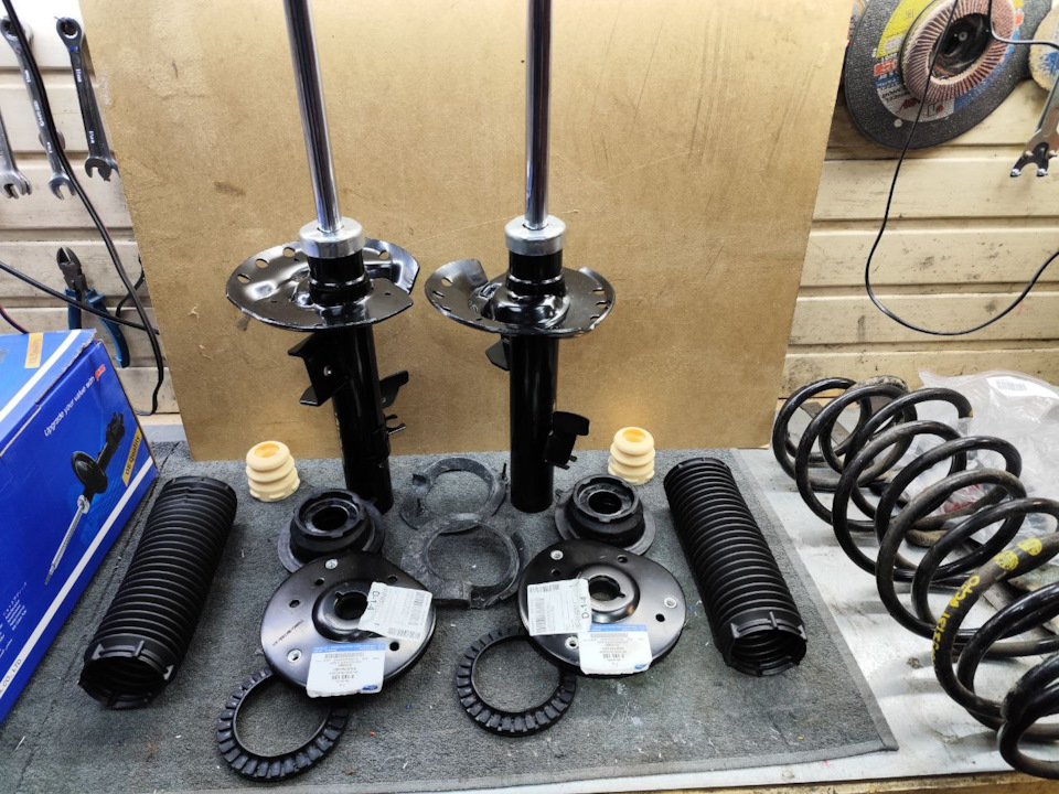 Замена передних стоек. Аналоги пружин — Volvo S80 (2G), 2,5 л, 2008 ...