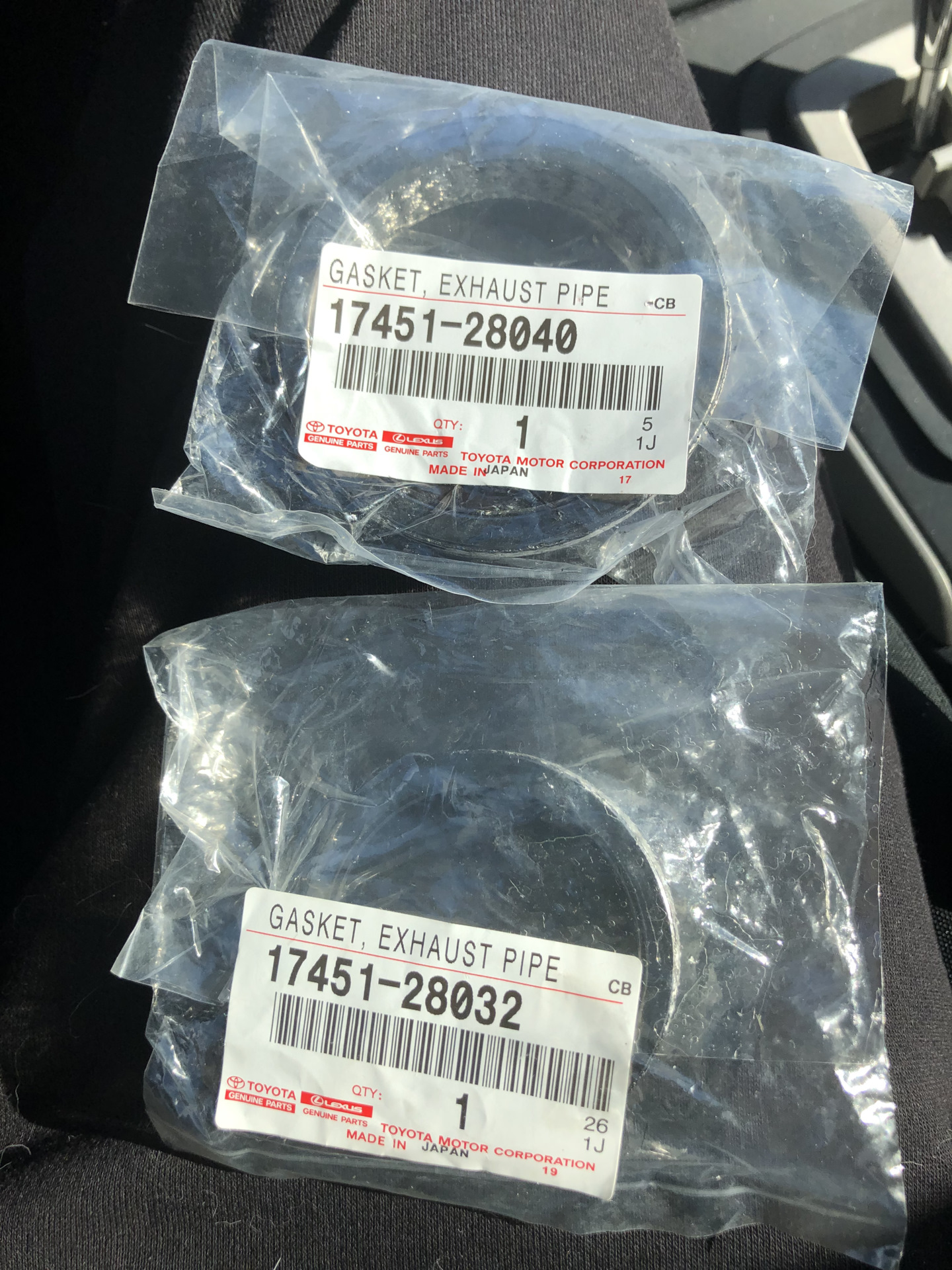 Замена уплотнительных колец приёмной трубы глушителя — Toyota Corolla ...