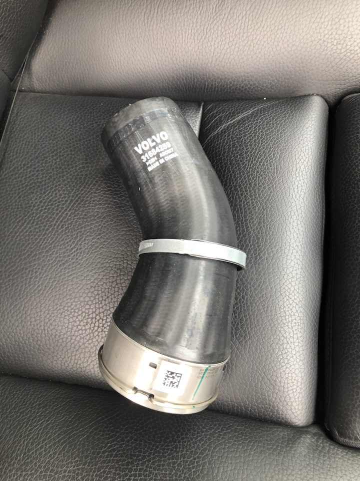 32222272 Патрубок системы охлаждения турбины Volvo | Запчасти на DRIVE2