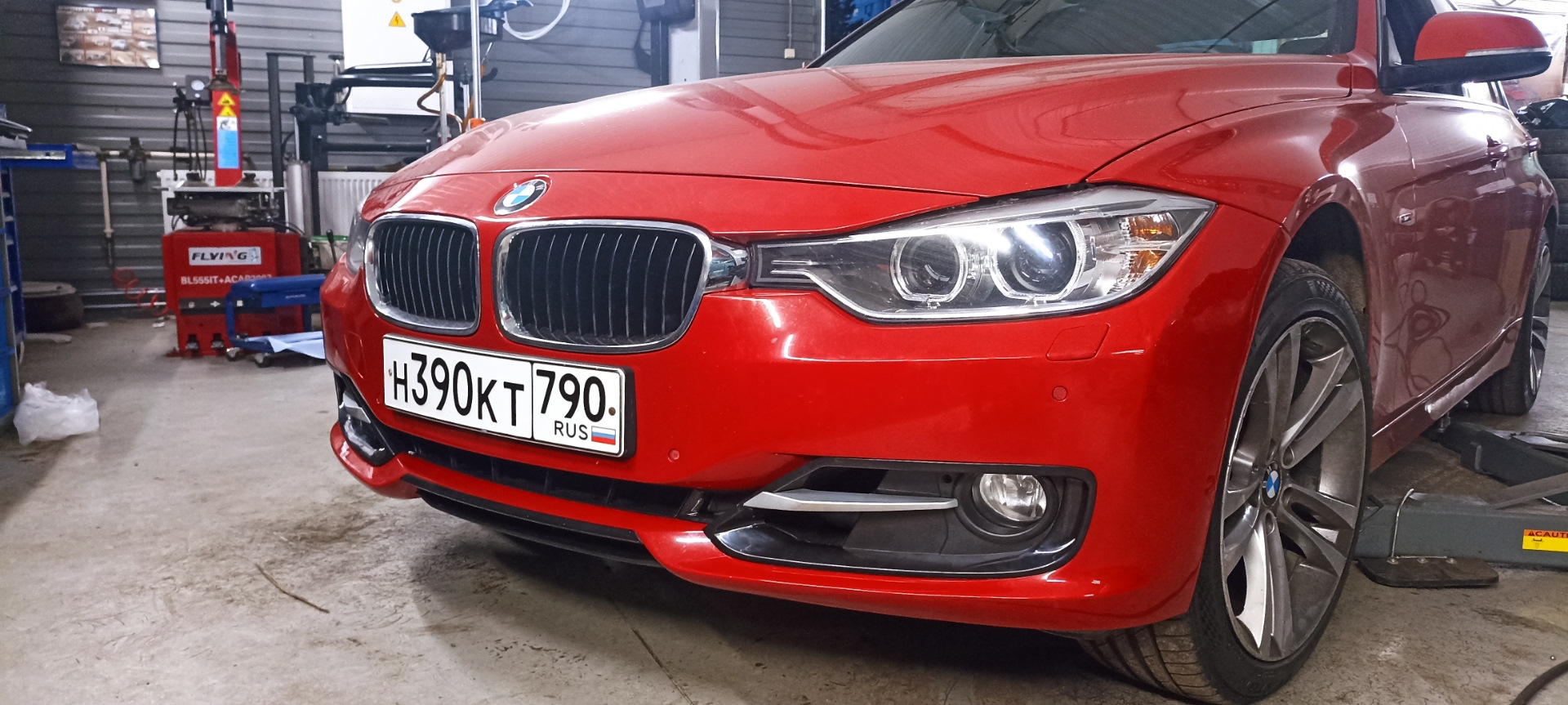 Воздуховоды тормозов — BMW 3 series (F30), 2 л, 2012 года | тюнинг | DRIVE2